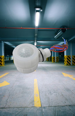 12Vdc To 24Vdc Input Dry Contact Pir Infrared Sensor With Surface Mounting